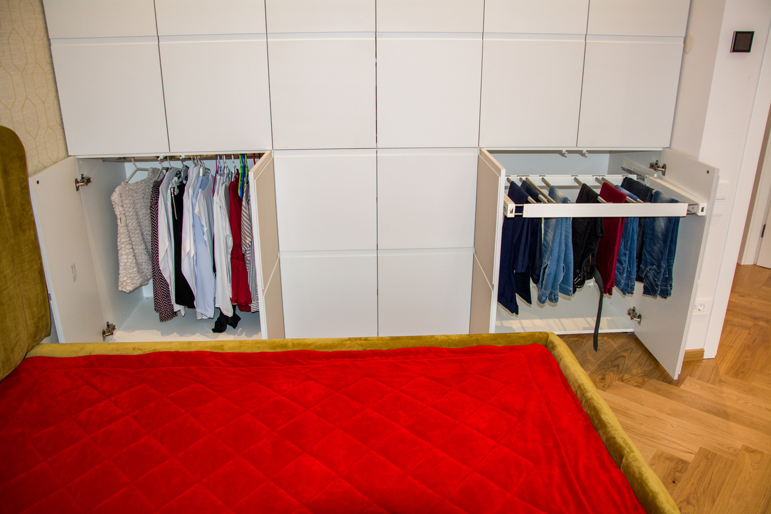 Dressing Cu Usi Din MDF Vopsit - Yulmob