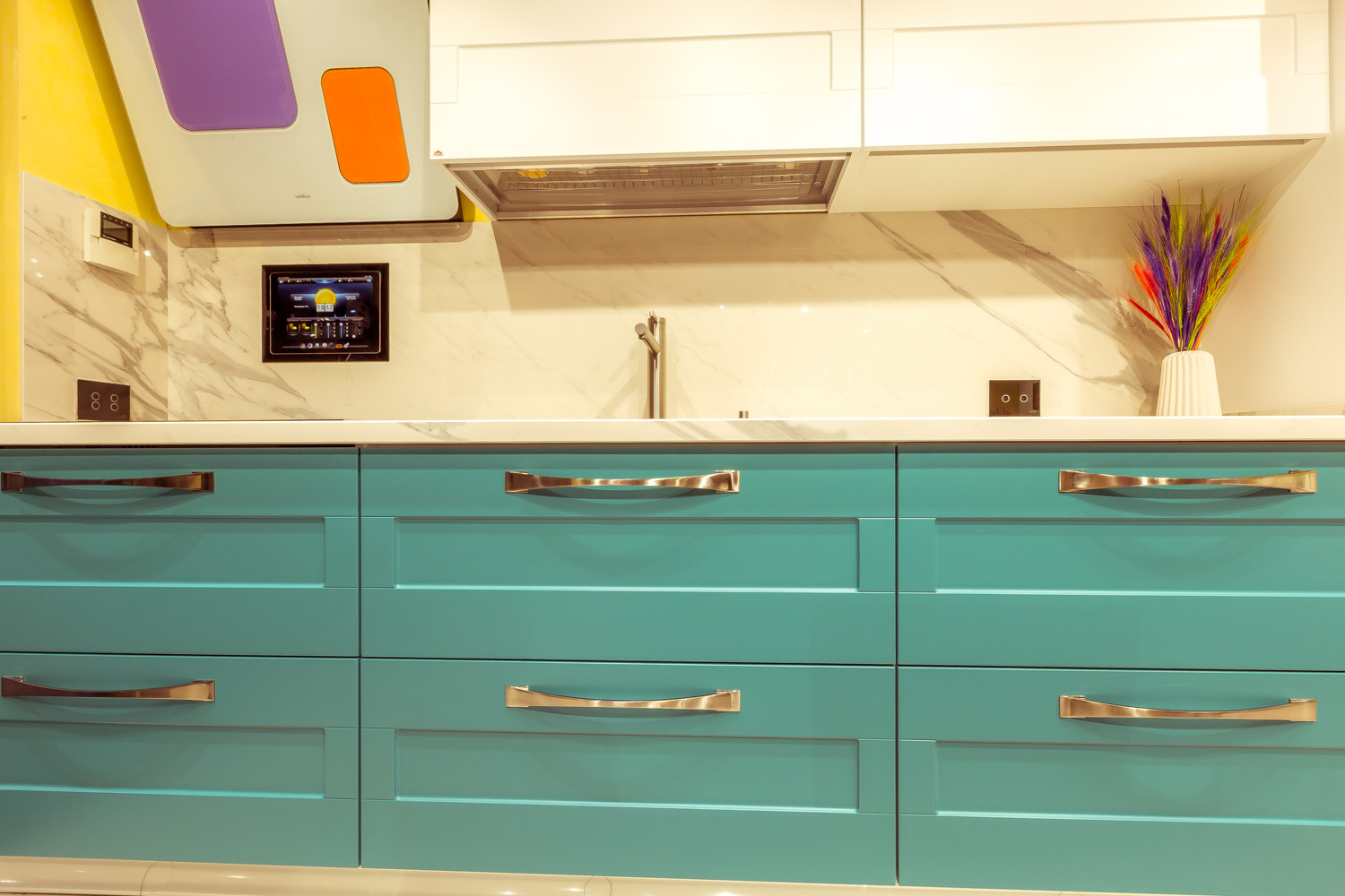 Bucatarie Turcoaz Showroom - Yulmob
